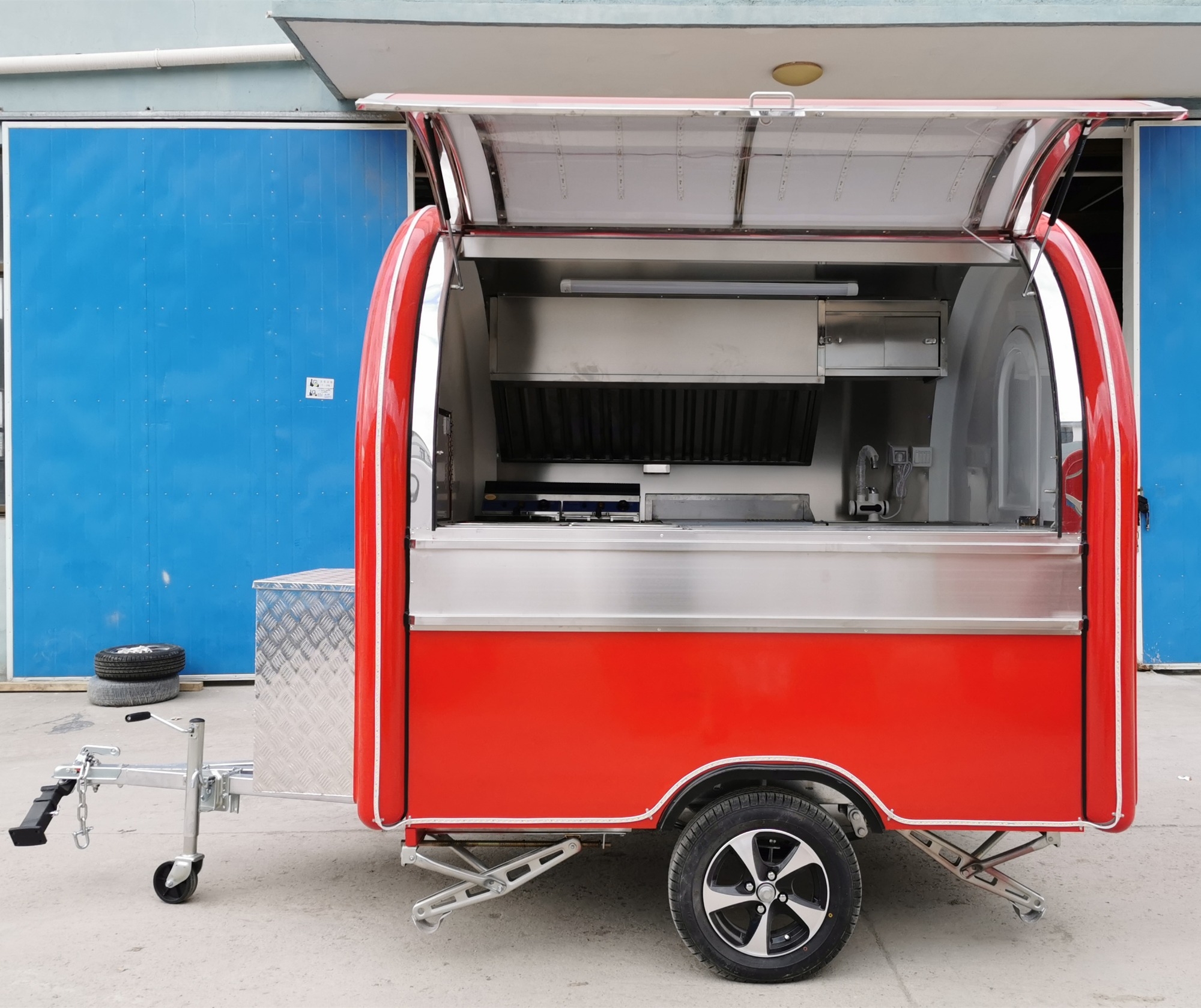 Custom -Food Trailer Catering Truck Food cart 230X200X240CM Red